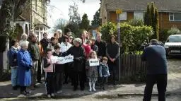 Residents turn out at Courtman House; demolition would "choke ...